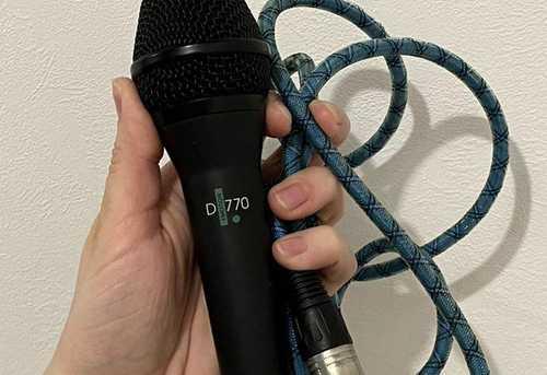 Микрофон вокальный AKG D770