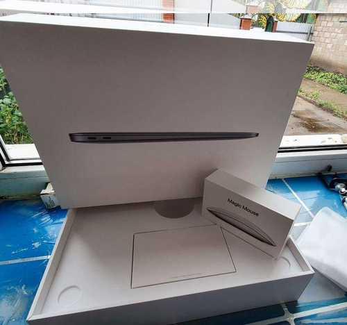 Коробка от Apple MacBook Air