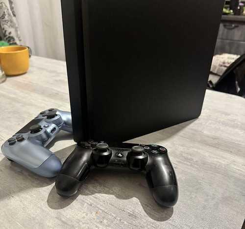 Sony playstation 4 slim