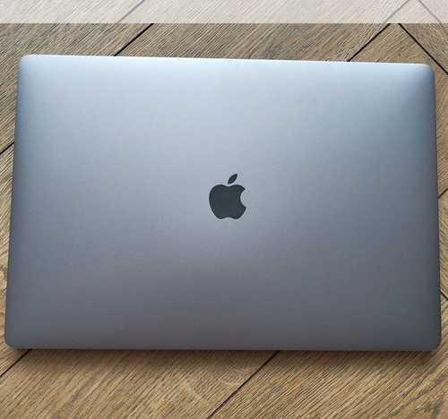 Apple macbook pro 16 i7