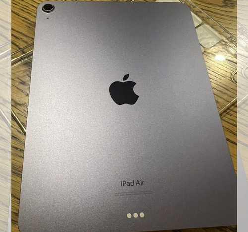 iPad air 5 64gb wi fi