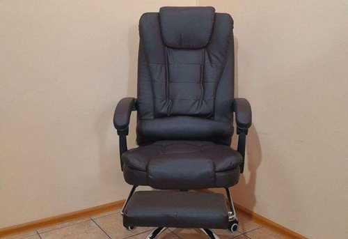 Кресло руководителя, офисное подставкой для ног