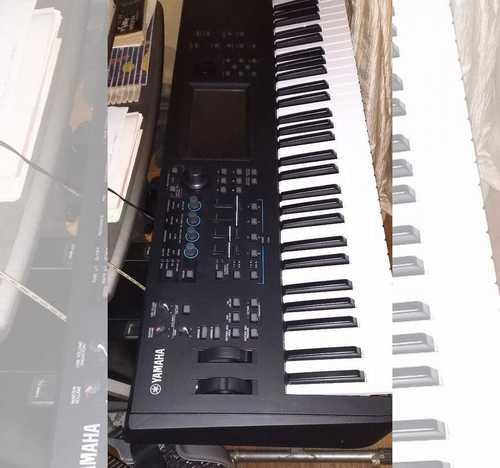 Синтезатор Yamaha modx6 plus