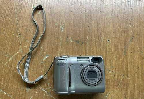 Компактный фотоаппарат nikon E5600