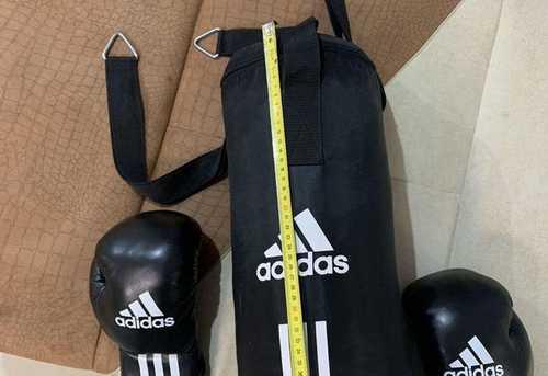 Боксерский мешок с перчатками
