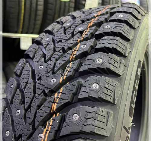 Ikon Tyres Autograph Ice 9 SUV 215/55 R18 99T