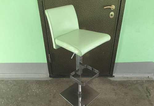 Барное кресло-стул с мягким сиденьем и спинкой