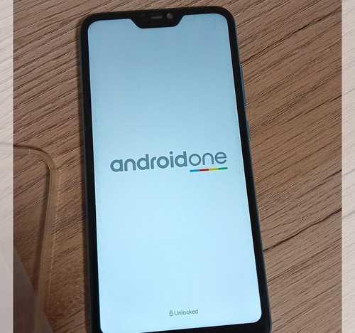 Xiaomi Mi A2 Lite Android One, 4/64 ГБ