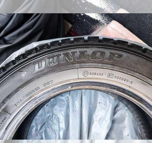 Dunlop SP Winter Ice 01 195/65 R15 95T