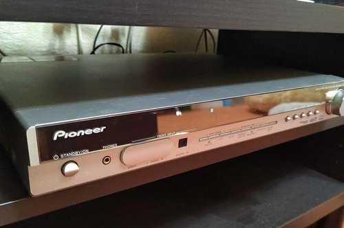 Av ресивер Pioneer VSX-C550