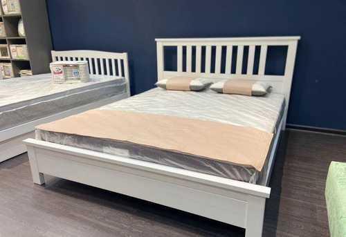 Кровать двуспальная в стиле Икеа