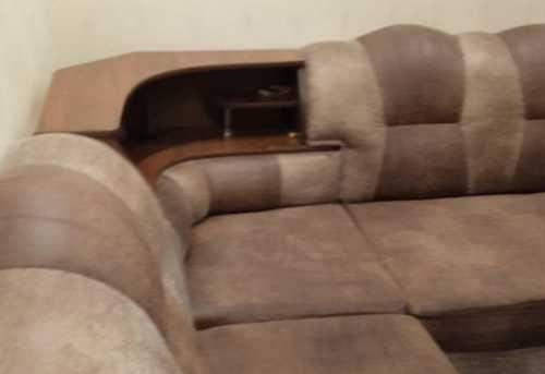Продам угловой диван и кресло бу