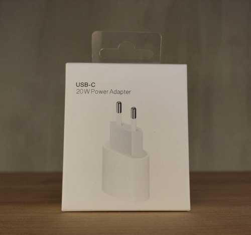 Блок Apple USB-C 20W зарядное устройство