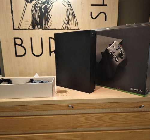 Xbox one х 1 tb