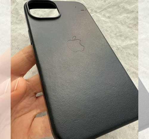 Кожаный чехол от Apple iPhone 13 Leather Case