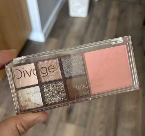 Новая палетка Divage