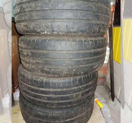 Kumho Ecsta HS51 195/55 R15