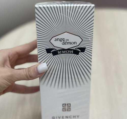 Парфюм женский Givenchy angel ou demon le secret