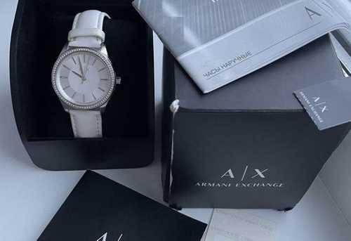 Часы наручные Armani Exchange 5445 белые кожаные