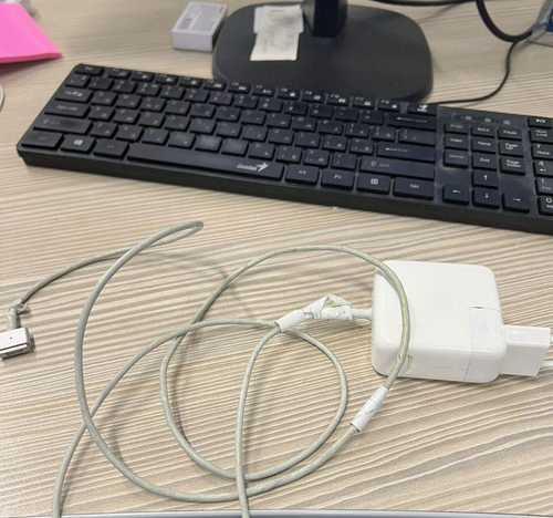 Apple magsafe power adapter 2