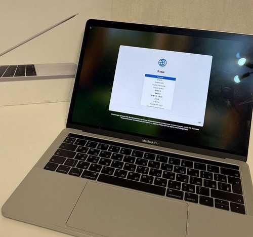 Macbook pro 13 2018 touch bar 256gb
