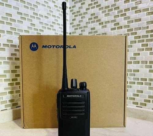 Рация Motorola VX-261 UHF