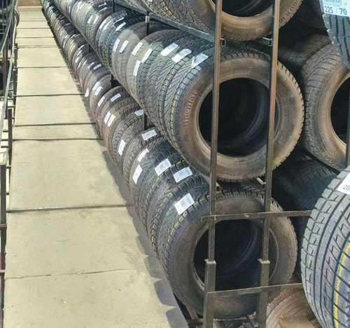 Tigar SUV Ice 215/65 R16 102N