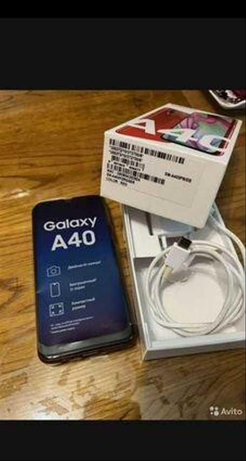 Телефон Samsung galaxy а40