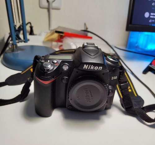 Фотоаппарат Nikon D90 Body