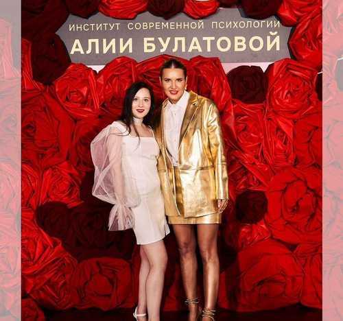 Нарядное женское платье 42 44