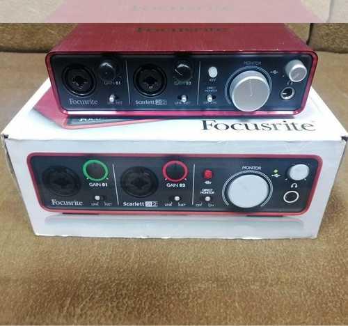 Внешняя звуковая карта focusrite Scarlett 2i2