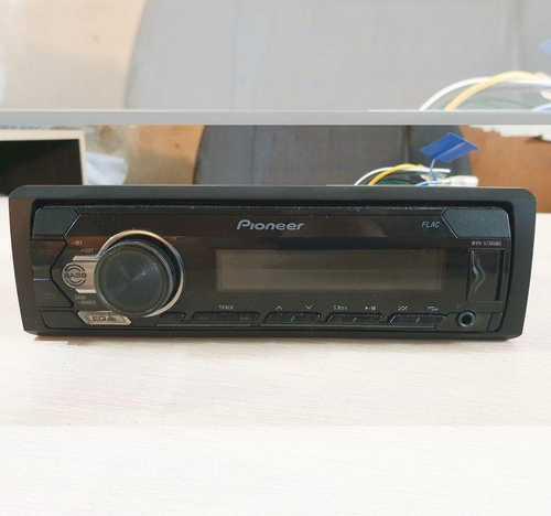 Продам автомагнитолу pioneer mvh-s110ubg