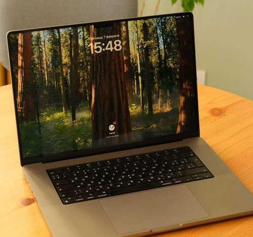 Macbook Pro 16 (M1 Pro, 16GB, 512GB, 2021)