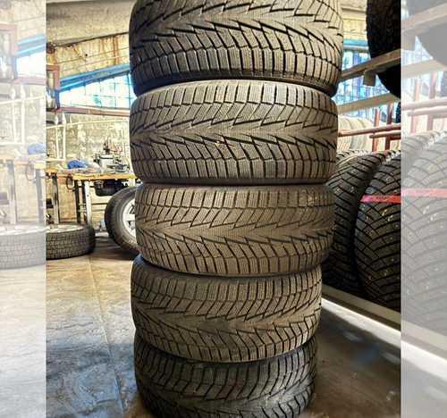 Hankook Winter I'Cept iZ 2 W616 255/40 R19 100T