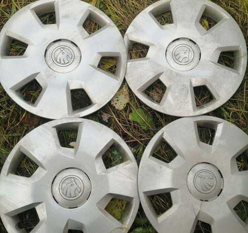 AMP Mud Terrain Attack M/T 195/65 R15