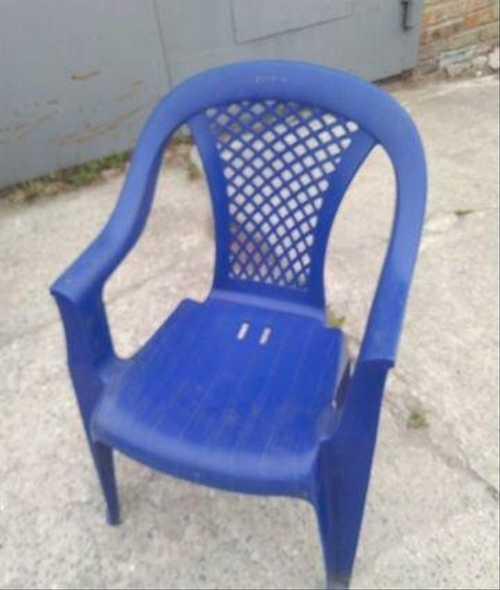 Пластиковые стулья бу