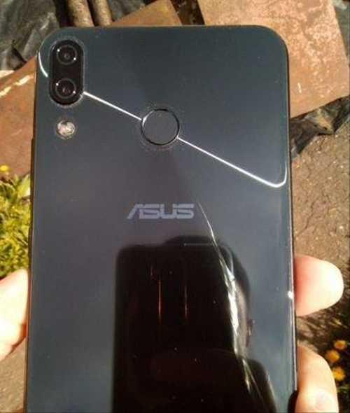 Asus ZenFone 5z zs620kl