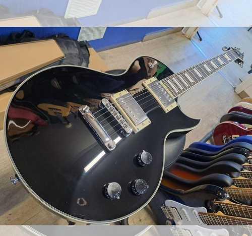 Электрогитара чёрная корпус Les Paul