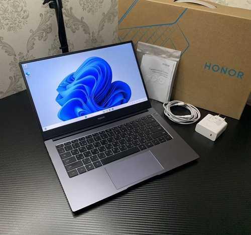 Мощный Honor magicbook 14