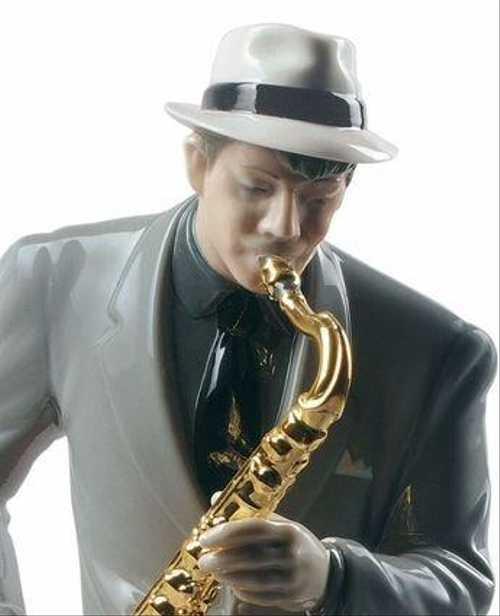 Статуэткa Lladro "Джазовый саксофонист" 01009330