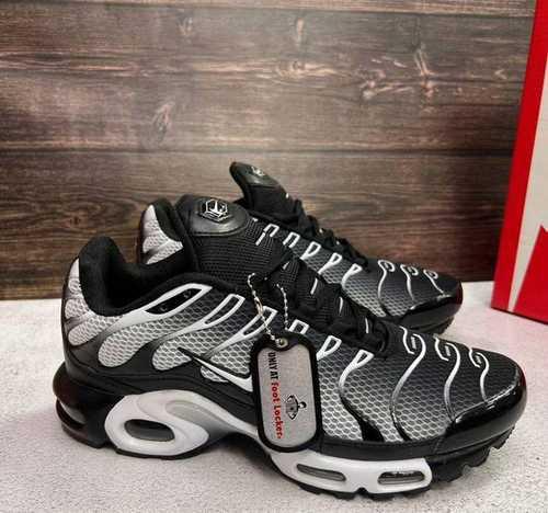 Кроссовки мужские Nike Air Max Tn Plus