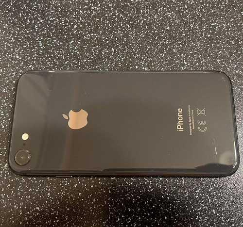 iPhone 8, 64 ГБ