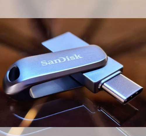 Флешка Type-C/USB-A SanDisk Dual Drive Luxe 64/128