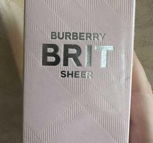 Burberry brit sheer 100 ml новый