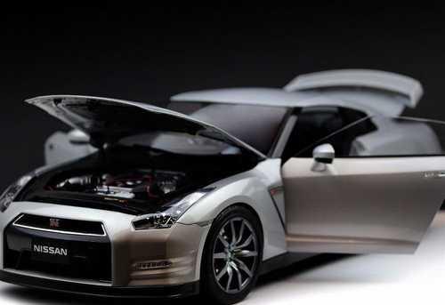 Nissan R35 GT-R 1:8 Сборная модель / Eaglemoss