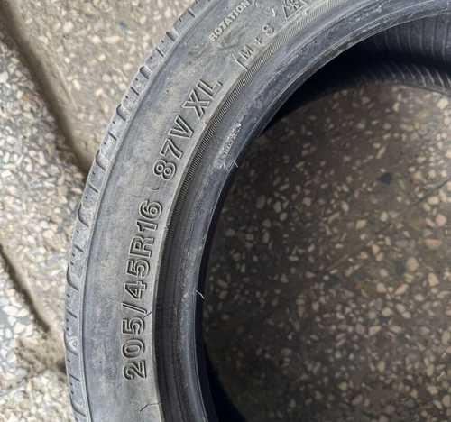 Grenlander IceHawke 1 205/45 R16