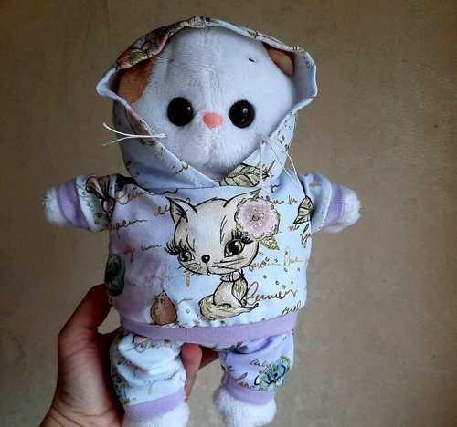 Одежда для кошечки Лили 20 см