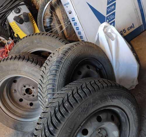 Marshal WinterCraft Ice WI31 185/70 R14