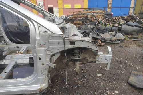 Четверть кузова передний правый Hyundai Solaris