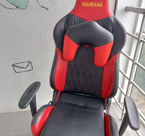 Компьютерное кресло gamedias